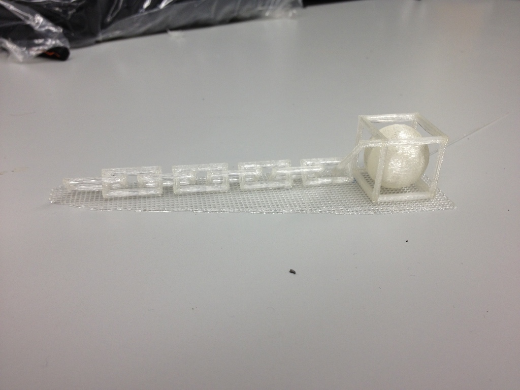 Free 3D file Ball in Cage 🎨・Template to download and 3D print・Cults